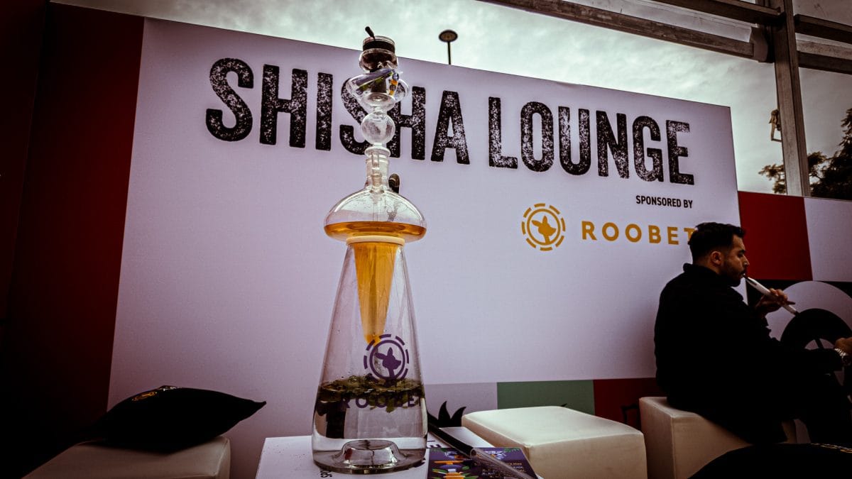 What Is Hookah? History Of Shisha + Shisha Hire UK | Mr Flavour